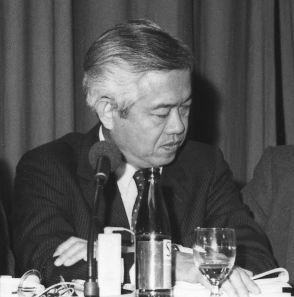 Tracing the Rise of Filipino Technocrats through the Cold War - Kyoto ...